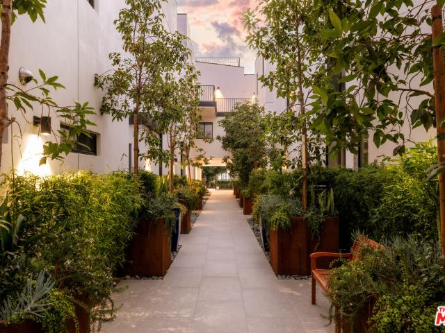 2919 Waverly Dr, Unit 101, Los Angeles, CA 90039 | MLS #26764