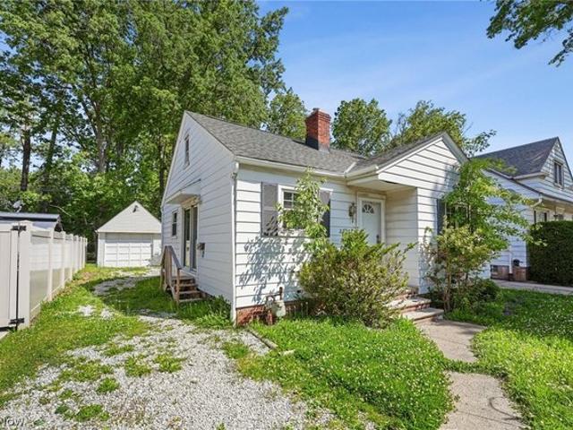 29107 Fuller Ave, Wickliffe, OH 44092