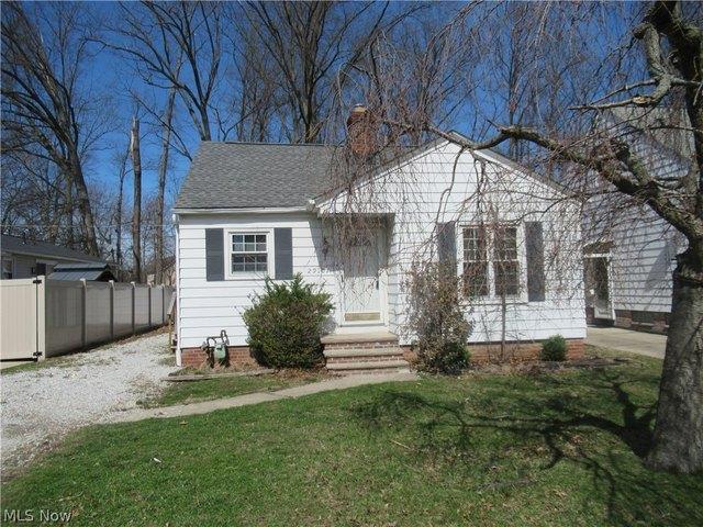 29107 Fuller Ave, Wickliffe, OH 44092