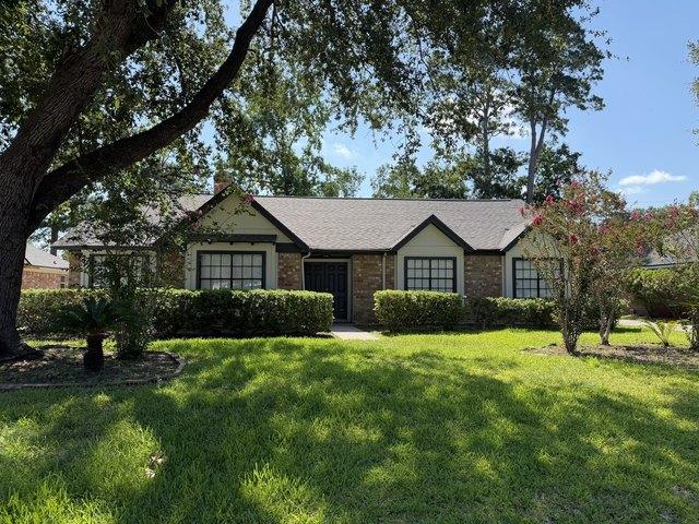 29104 Driftwood Ln, Shenandoah, TX 77381