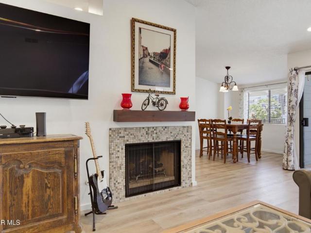 29105 E Thousand Oaks Boulevard E