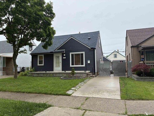 2910 Bailey Ave, Lincoln Park, MI 48146