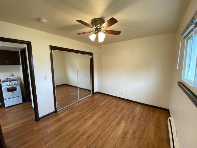 2910 Bolivar Apts 1 Bedroom Apartment for Rent at 2910 E Bolivar Ave, St Francis, WI 53235