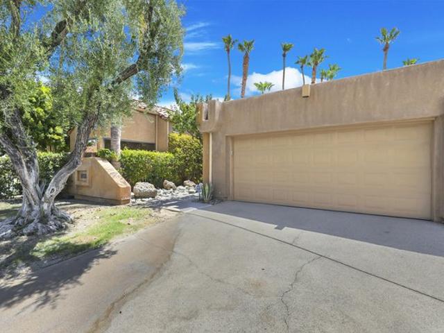 2910 Cervantes Ct, Palm Springs, CA 92264