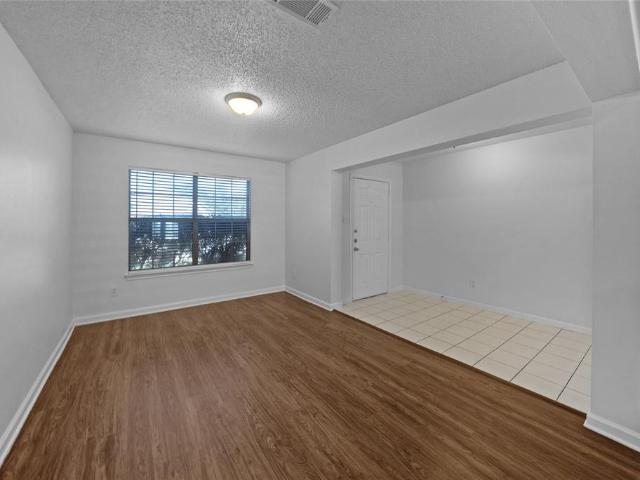 2910 Chisholm Trail