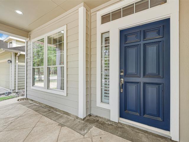2910 Crescent Oaks Park Lane
