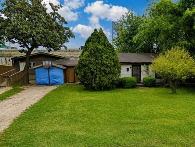 2910 Fairbanks St, Houston, TX 77026