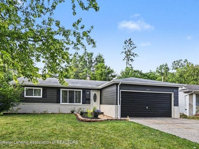 2910 Gibson St, Lansing, MI 48911