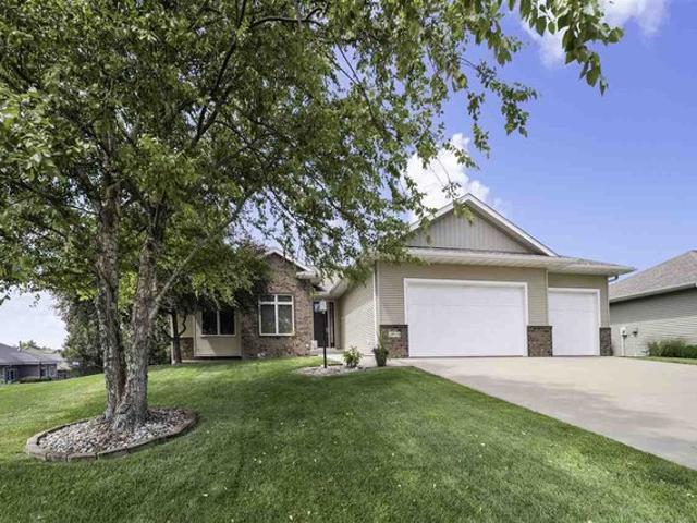 2910 High Bluff Dr, Coralville, IA 52241