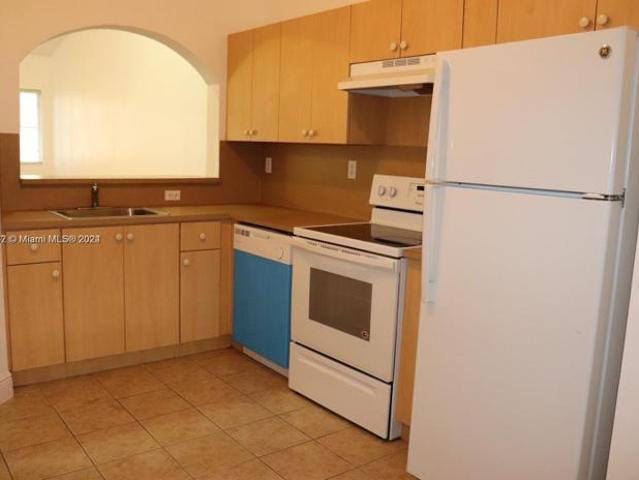 2910 SE 13th Rd #203 44, Homestead, FL 33035