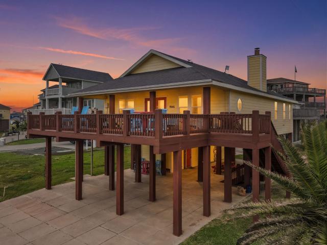 2910 Shady Lane