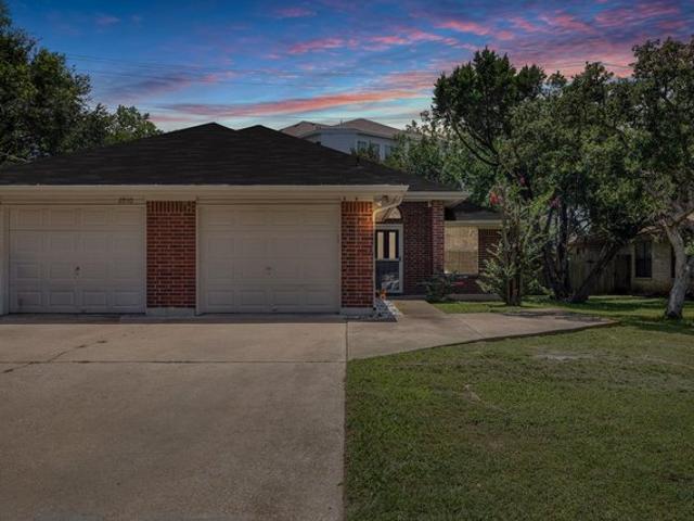 2910 Whisper Oaks Ln, Georgetown, TX 78628