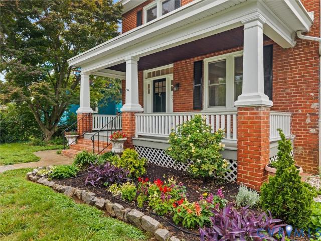 2911 Northumberland Avenue