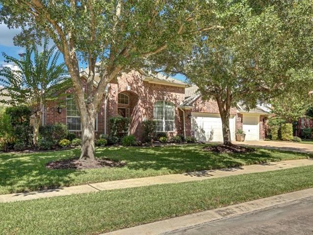 2911 Amber Hill Trl, Pearland, TX 77581
