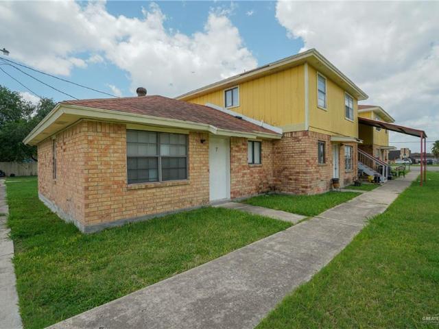 2911 and 2913 N Veterans Boulevard