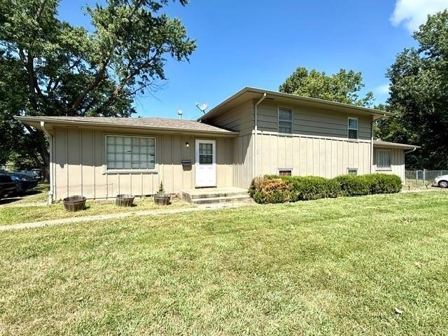 2911 and 2913 Belle Haven Dr, Lawrence, KS 66046