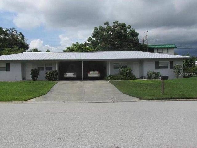 2911 Bentley St, Sarasota, FL 34239