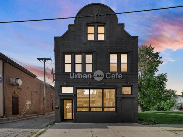 2911 E 79th Street