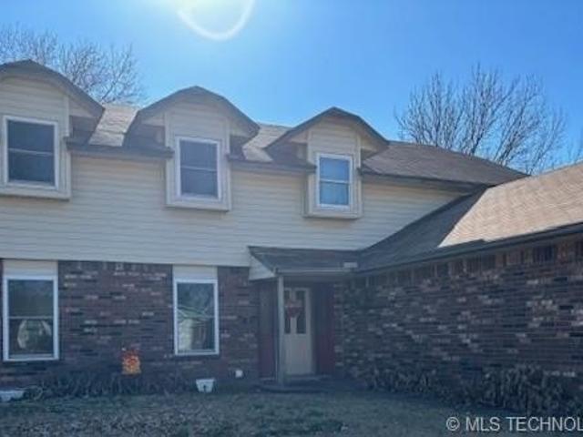 2911 E Augusta Ave, Muskogee, OK 74403