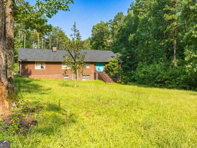 2911 Happy Hollow Drive SE