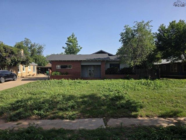 2911 Paradise St, Vernon, TX 76384