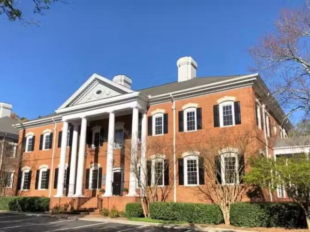2911 Piedmont Rd NE #Upstairs/ Or Downstairs, Atlanta, GA 3030.