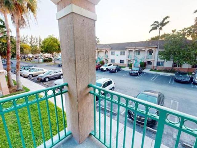2911 SE 13th Rd #206 40, Homestead, FL 33035