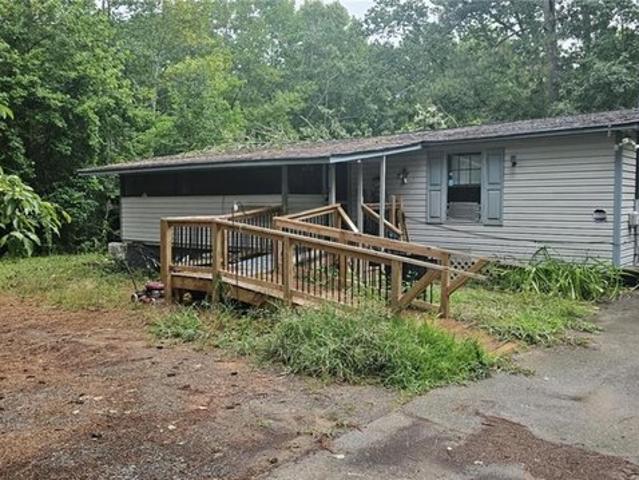 2911 Seven Hills Blvd, Dallas, GA 30132