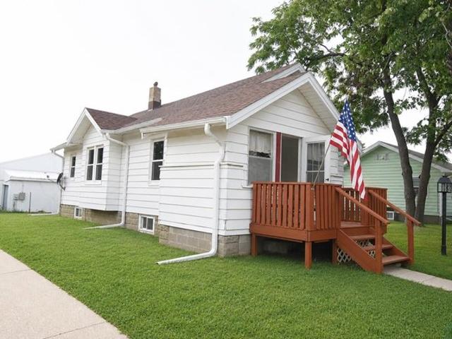 2911 2nd Ave, South Sioux City, NE 68776