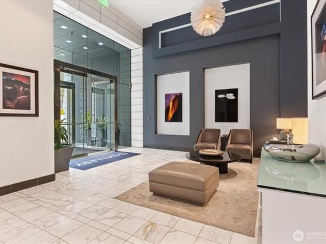 2911 2nd Ave Unit 404, Seattle, WA 98121