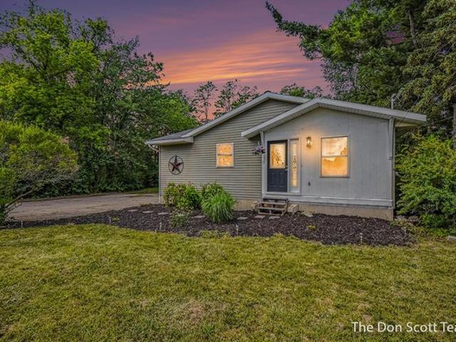 2911 5 Mile Rd NE, Grand Rapids, MI 49525