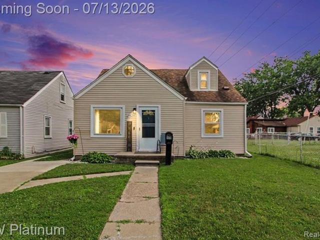 29123 Powers St, Westland, MI 48186