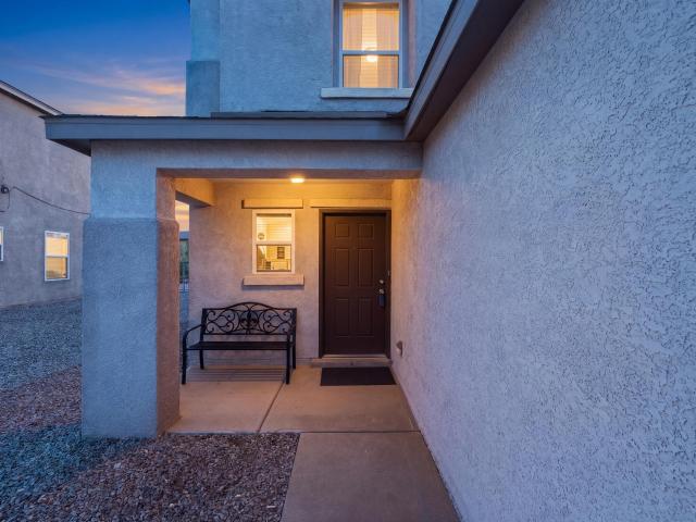 2912 McKinnon Way SW