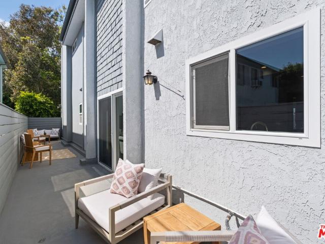 2912 Montana Ave, Unit 2, Santa Monica, CA 90403 | MLS #26817 | Compass