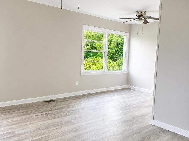 2912 Hummingbird Lane