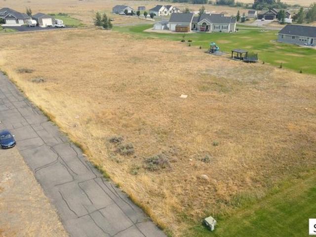 2912 Hackmore Dr, Saint Anthony, ID 83445