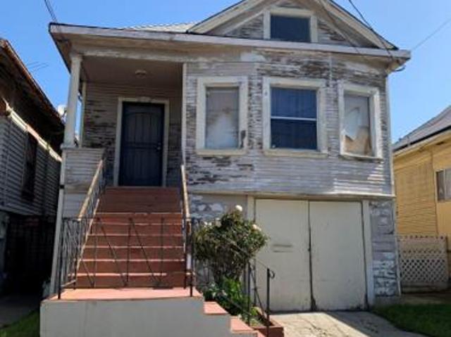 2912 22nd St, Oakland, CA 94601