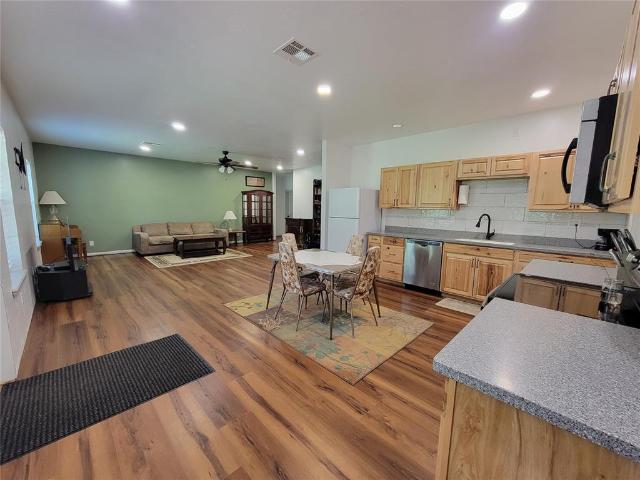2913 NE 120th Street