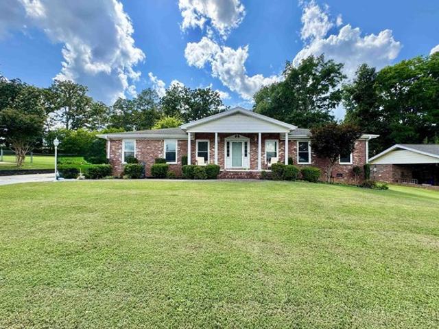 2913 Alexander St, Florence, AL 35633