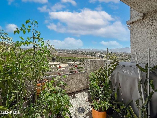 2913 Antonio Dr Unit 304, Camarillo, CA 93010