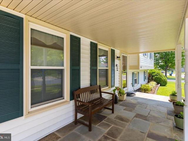 2913 Ashdown Forest Drive