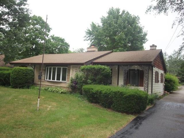 2913 Jackson Dr, Arlington Heights, IL 60004