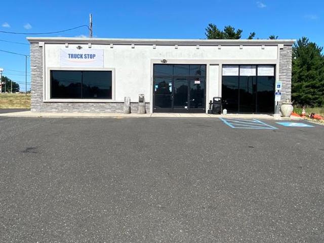 2913 Route 130 S