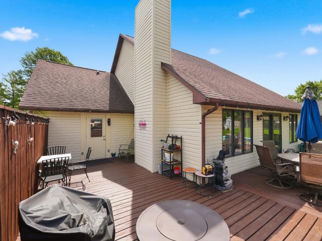 2913 S Scott Drive