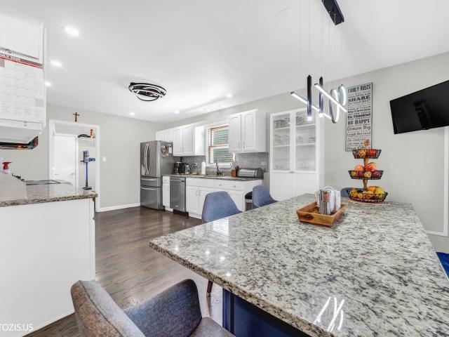 2913 Vimy Ridge Drive