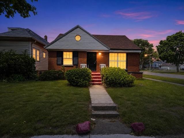 2913 W Glendale Ave, Milwaukee, WI 53209