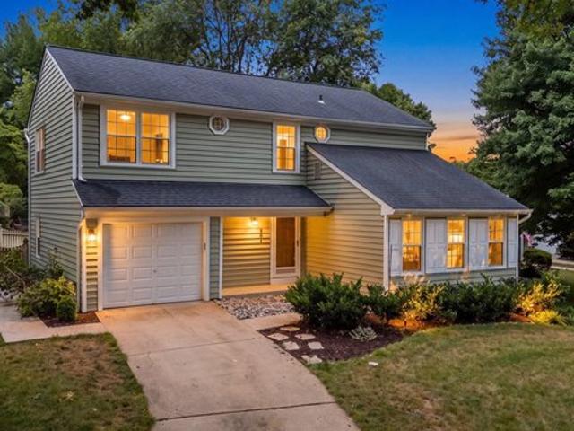 291 College Manor Dr, Arnold, MD 21012