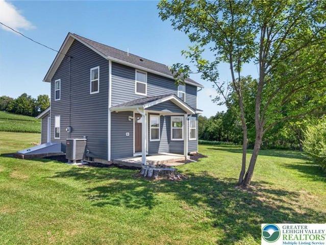 291 E Dannersville Rd, Moore Township, PA 18067