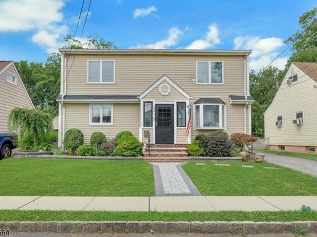 291 Fairway Ave, Belleville, NJ 07109