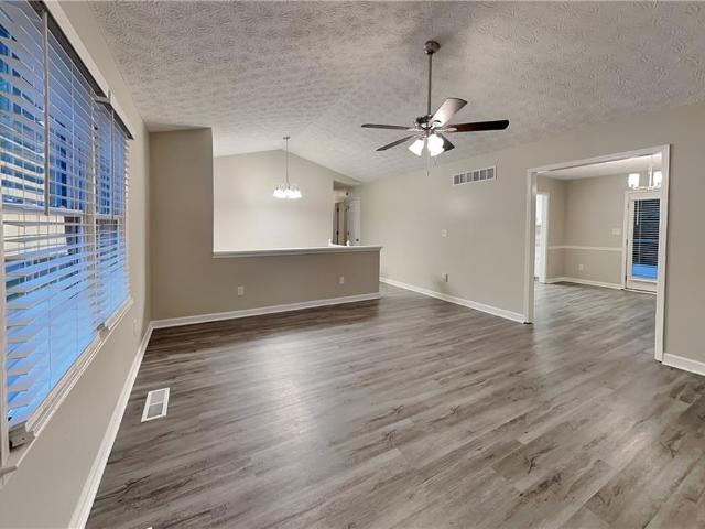 291 N Briar Ridge